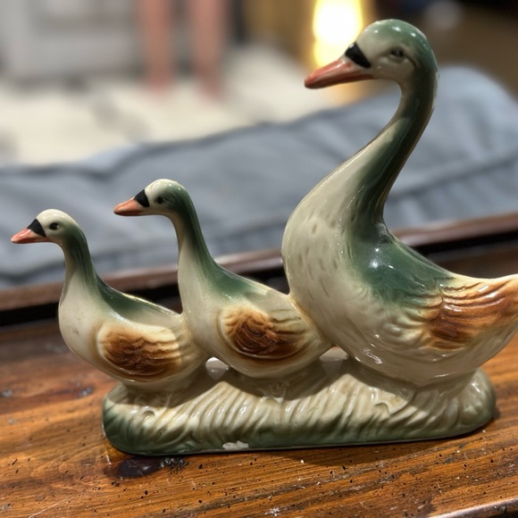 Art | Vintage Geese Figurine Trio Lusterware Ceramic Goose Made In ...